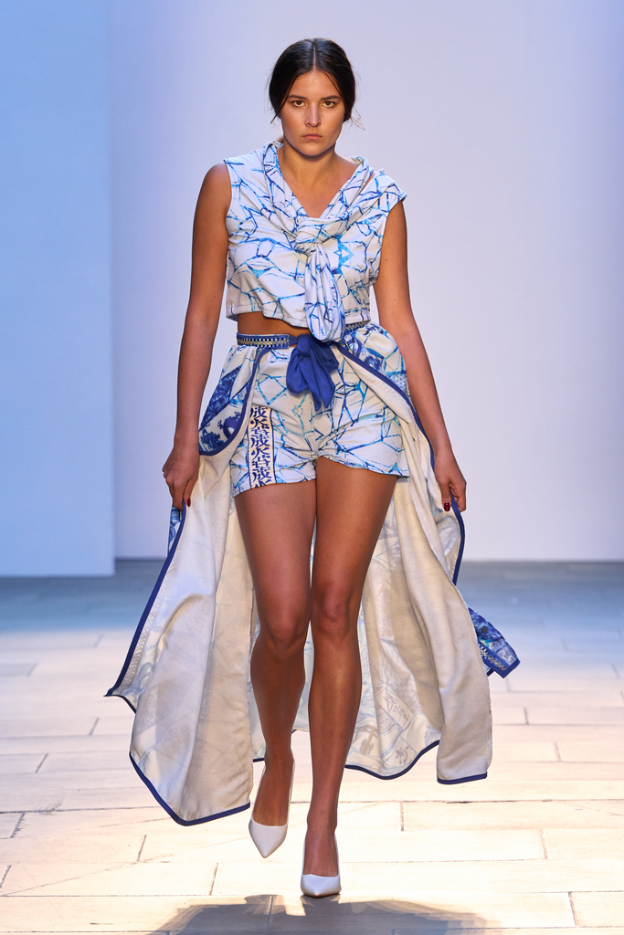 TOKYO TWIGGY TEXTILES SS 2025 WOMEN | Foto Sfilata Amica